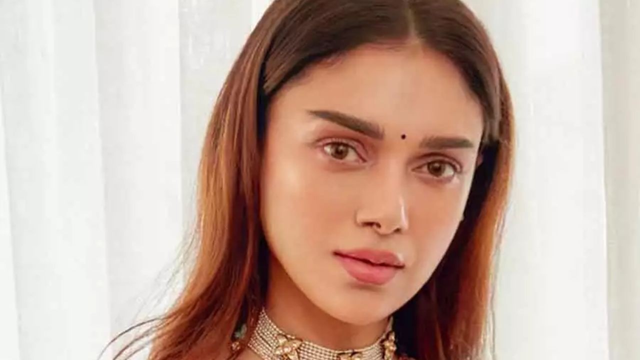 Aditi Rao Hydari: पैपराजी ने अदिति को दी शादी की बधाई तो झल्लाकर बोलीं ...