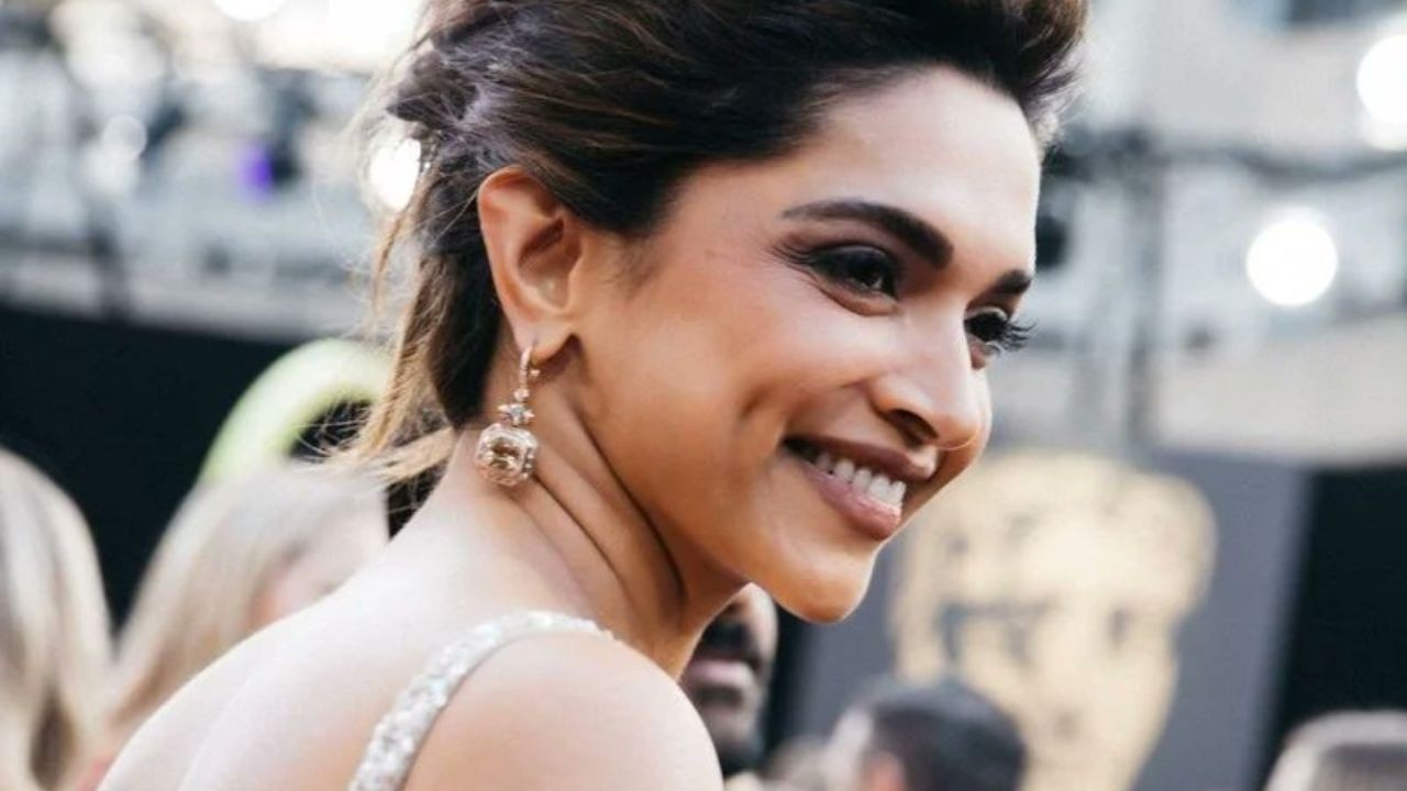 Deepika Padukone: पड़ोसन जलकर हो जाएगी राख, जब पहनकर निकलेंगी दीपिका की ...