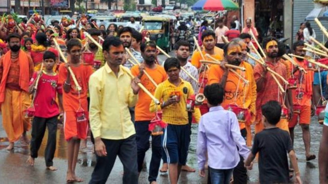कांवड़ में पैदल लेकर चल रहे हैं 50 लीटर से ज्यादा गंगाजल? भक्ति का पता ...