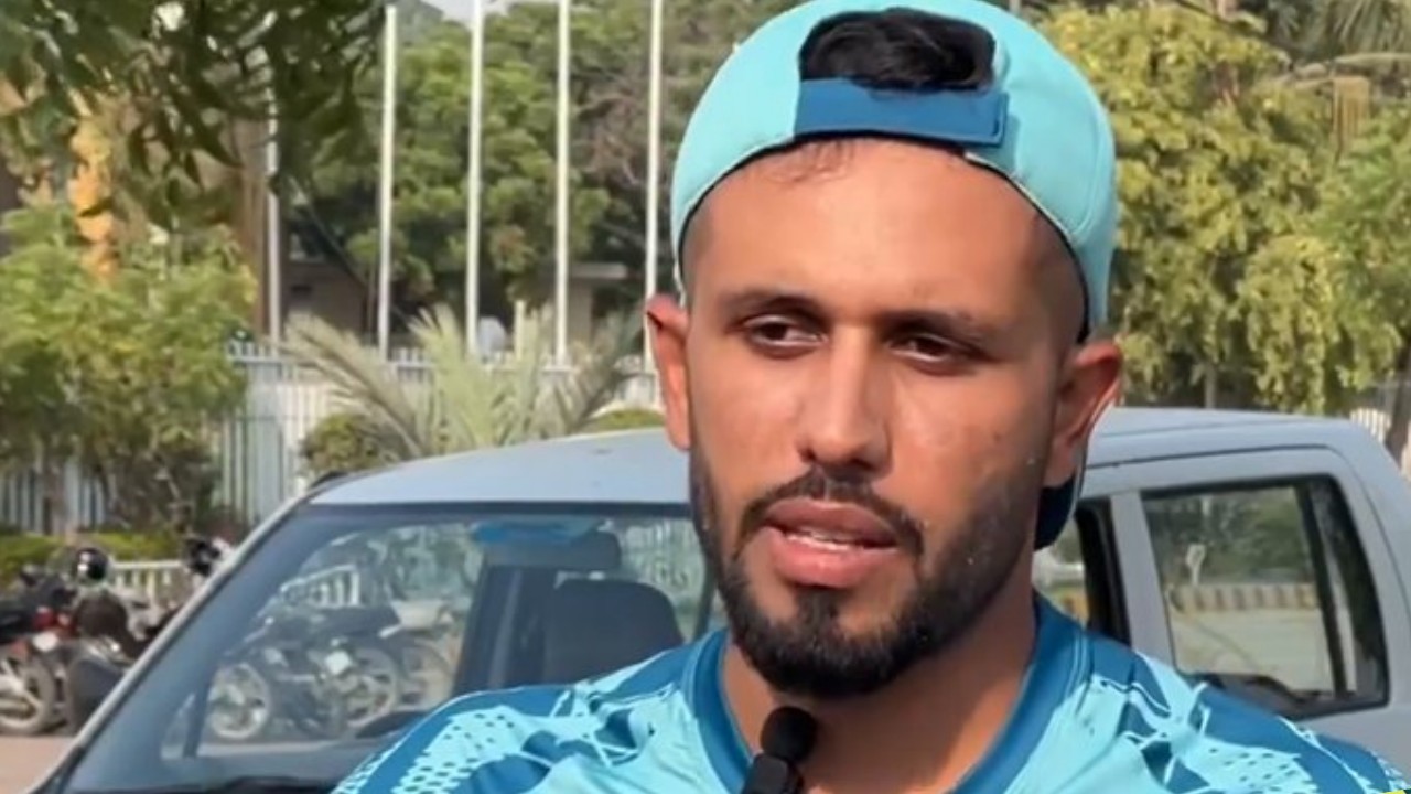 'उसको अकल नहीं है', PAK ड्रेसिंग रूम में भारत की बात करने पर पाबंदी ...