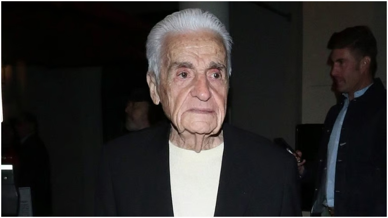 Tom Troupe Dies: इम्पॉसिबल और स्टार ट्रेक के एक्टर टॉम ट्रूप का निधन ...